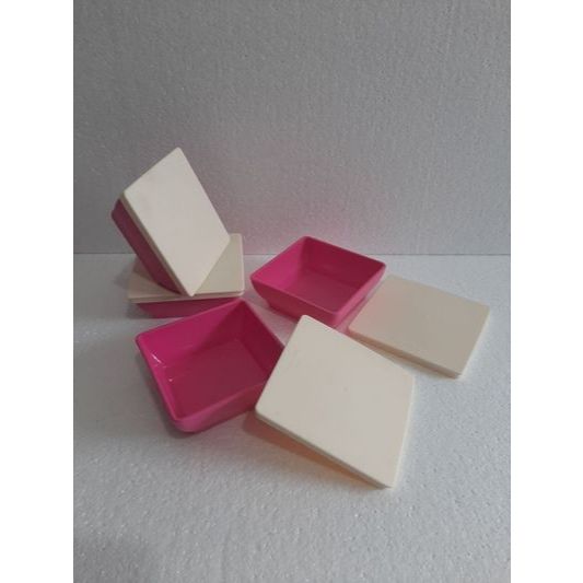 Jual petite ichigo set tupperware | Shopee Indonesia