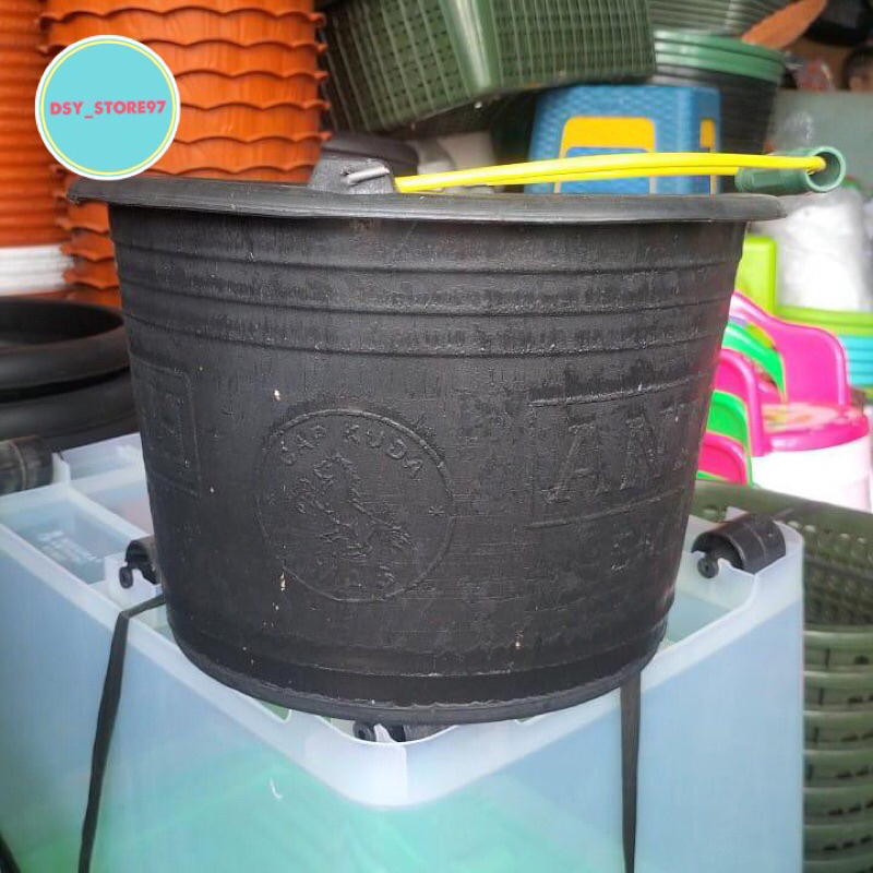 Jual Ember cor hitam 18 karet Cap kuda yasindo anti pecah | Shopee ...
