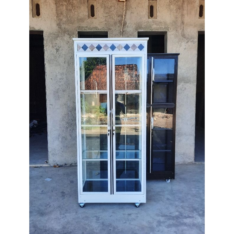 Jual LEMARI KACA ALUMUNIUM FULL RAK PINTU 2 | LEMARI HIAS KACA ...