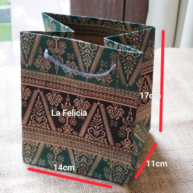 Jual La Felicia Paperbag Donat Toples Mug Motif Batik | Shopee Indonesia