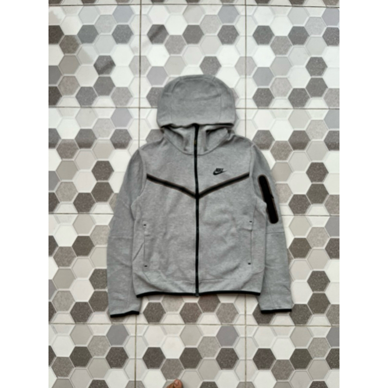 Jual Nike Tech Fleece grey | Shopee Indonesia