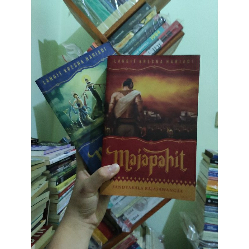 Jual [PRELOVED ORI] Bundle Majapahit 1 & 2 - Langit Kresna Hariadi Buku Bekas | Shopee Indonesia