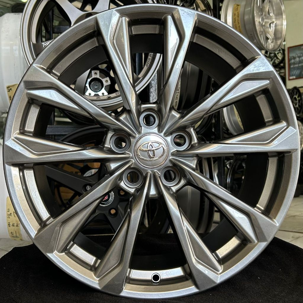 Jual JUAL VELG MOBIL/VELG OEM INNOVA ZENIX RING 18 LEBAR 8 HOLE 5X114.3 ...