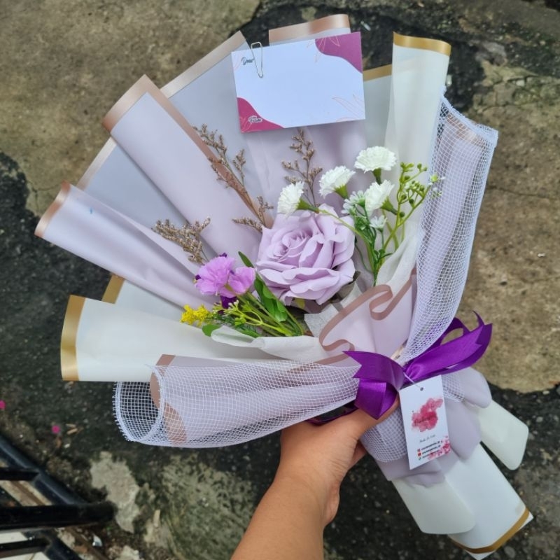 Jual bucket bunga mawar artificial | Shopee Indonesia