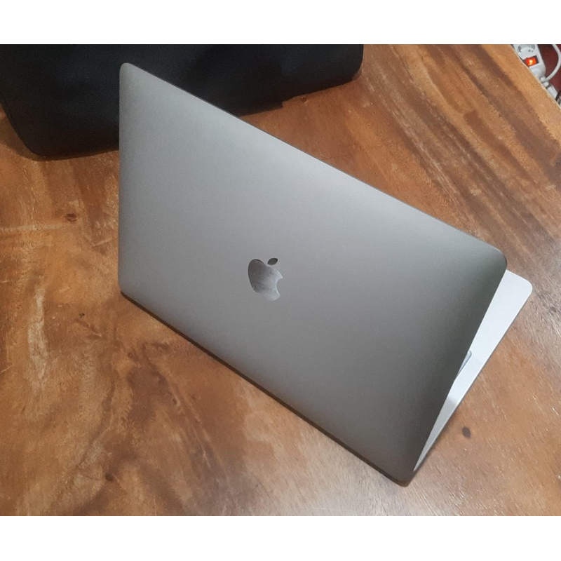 Jual Laptop Macbook Air M1 Apple 13 Inch | Shopee Indonesia