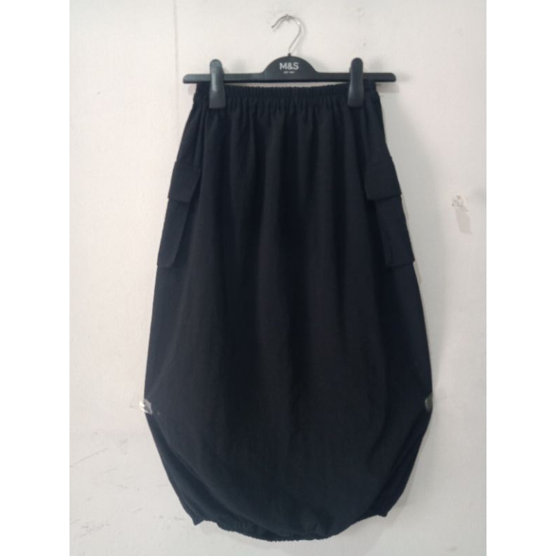 Jual BACA DESKRIPSI PRODUK - PRELOVED THRIFT - Rok Panjang Cargo Balon ...