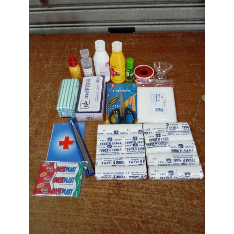Jual paket kotak obat dinding uks + isi 16 item lengkap | Shopee Indonesia