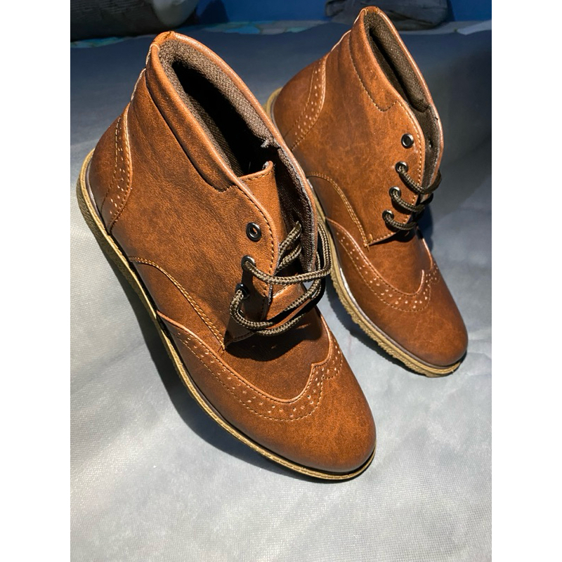 Jual sepatu dokmart boots pria dan wanita 8 hole sepatu casual formal ...