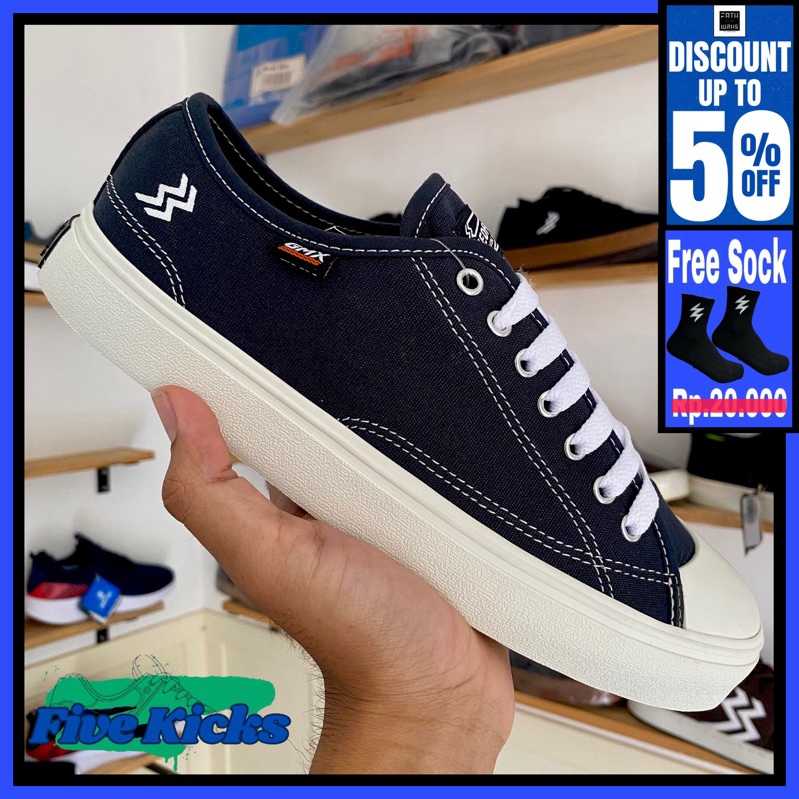 Jual Sepatu Geoff Max Original - Timeless Low Navy White | Sepatu Pria ...