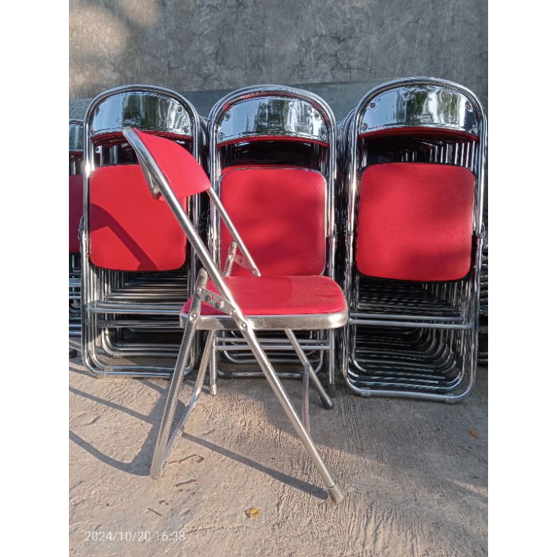 Jual KURSI LIPAT SECOND CHITOSE/FUTURA MERAH (REKONDISI) | Shopee Indonesia