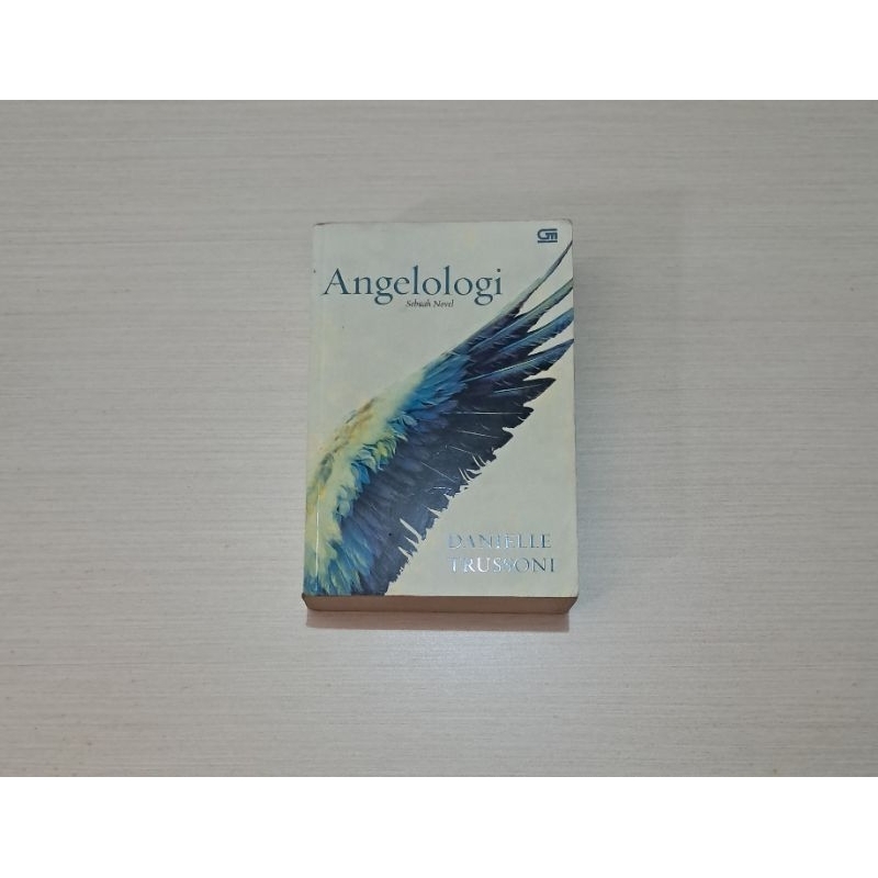 Jual ANGELOLOGI - DANIELLE TRUSSONI | Shopee Indonesia
