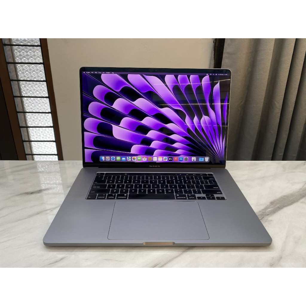 Jual Macbook Pro Retina 2019 16in Core i9 RAM 32GB SSD 512GB DUAL VGA ...