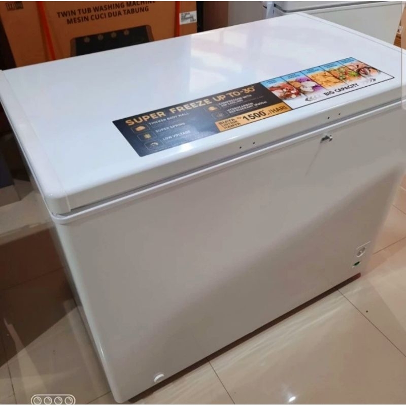 Jual CHEST FREEZER 300 LITER POLYTRON PCF-318 (NOTA) | Shopee Indonesia