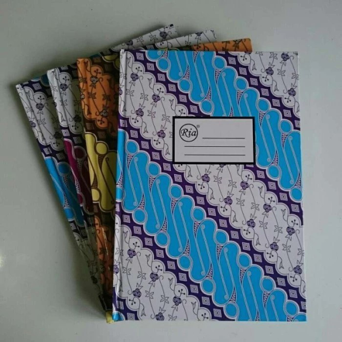 Jual BUKU TULIS FOLIO MERK RIA 200 LBR/ (PCS) | Shopee Indonesia