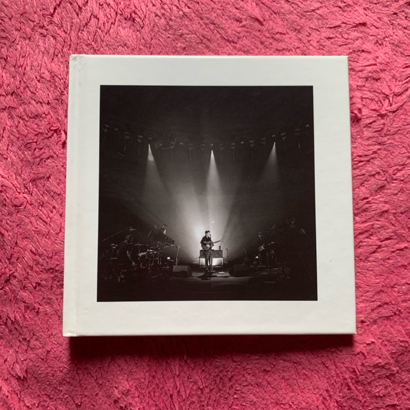 Jual [READ DESCRIPTION] PHOTOBOOK UNOFFICIAL NIALL HORAN (FANMADE ...