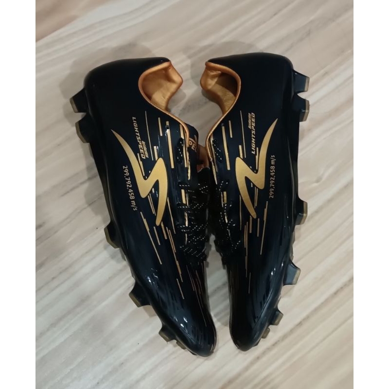 Jual lightspeed reborn pale gold / black 42 FG | Shopee Indonesia