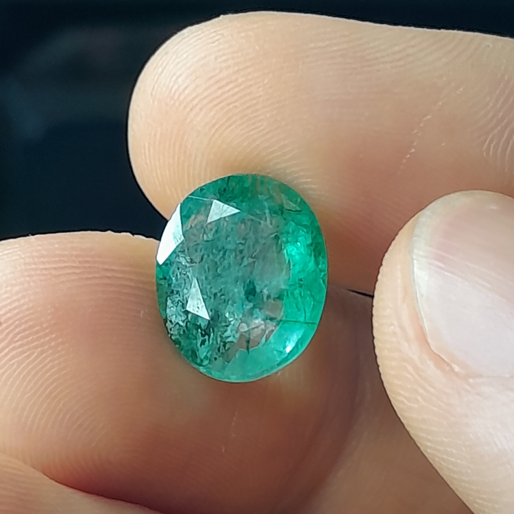 Jual Natural Emerald Beryl Dim: est 12 x 10 x 4.5mm Berat 3.75ct Code A023 | Shopee Indonesia