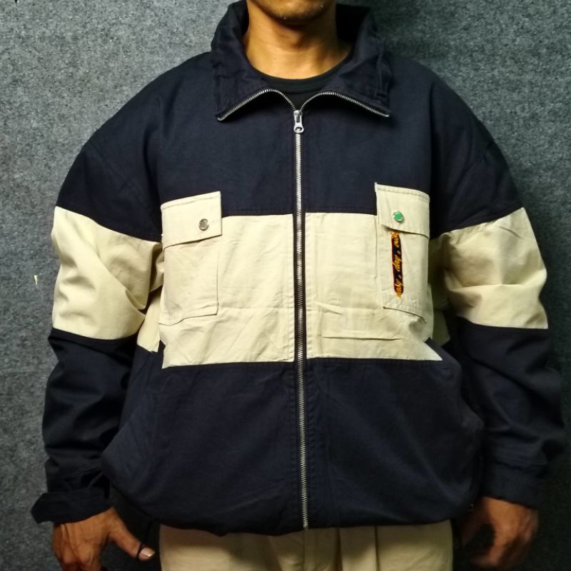 Jual jaket vintage boxy RMT CRW | Shopee Indonesia