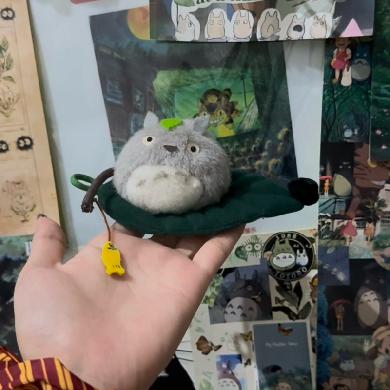 Jual RARE TOTORO MANCING atas daun kutu my neighbor totoro original ...