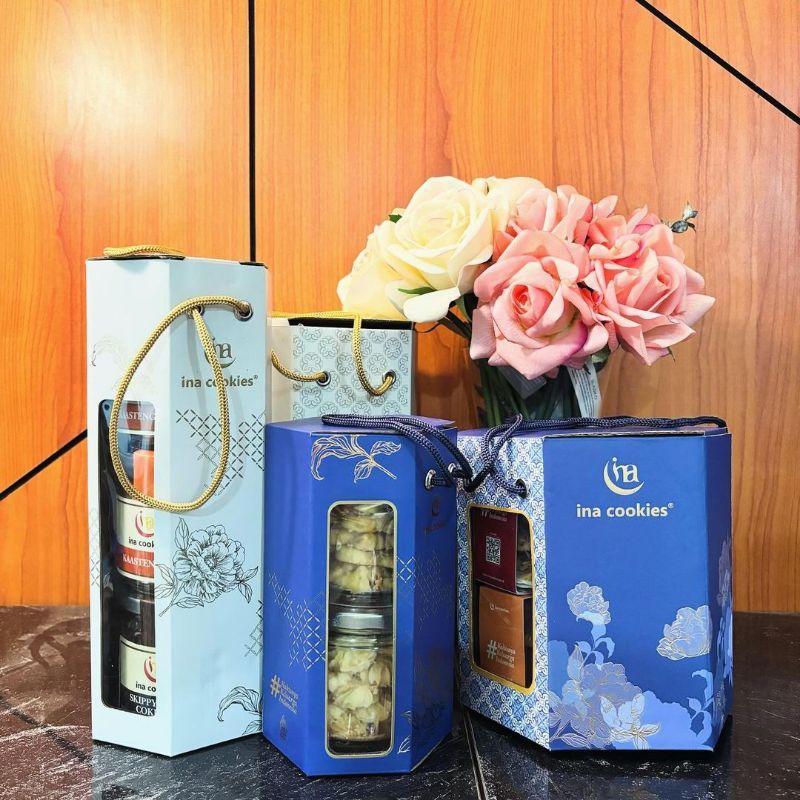 Jual HANYA KOTAKNYA SAJA Kotak Hampers Ina Cookies dan JNC Kukis Gable ...