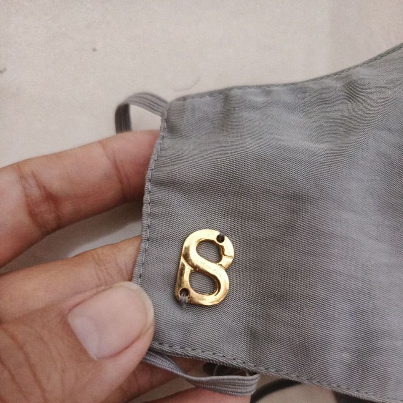 Jual Logo Buttonscarves Gold Ori | Shopee Indonesia