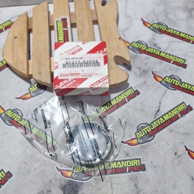 Jual Oil seal roda belakang kijang 5K/Seal wheel rear 5K KF40 Super ...