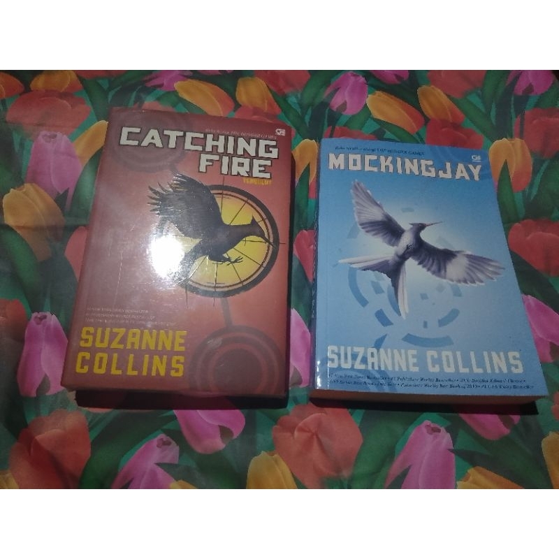 Jual Novel Catching Fire & Mockingjay (Pesanan Kak Fi) | Shopee Indonesia