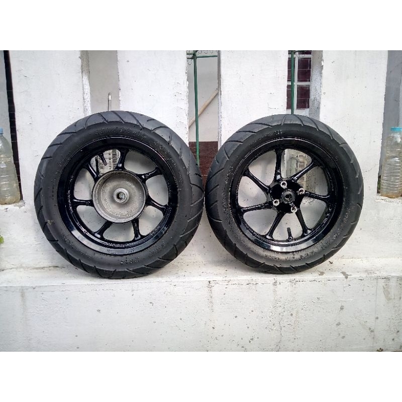 Jual Velg Velk scopy donat R12 original Ban IRC bawaan deler | Shopee ...