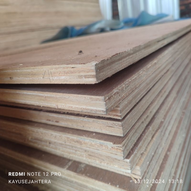 Jual PAPAN TRIPLEK / KAYU MULTIPLEK MEBEL KUALITAS TERBAIK TEBAL 18 MM ...