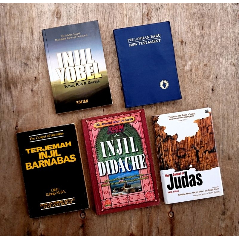Jual Kitab Suci INJIL YUDAS, INJIL (Perjanjian Baru), INJIL BARNABAS ...
