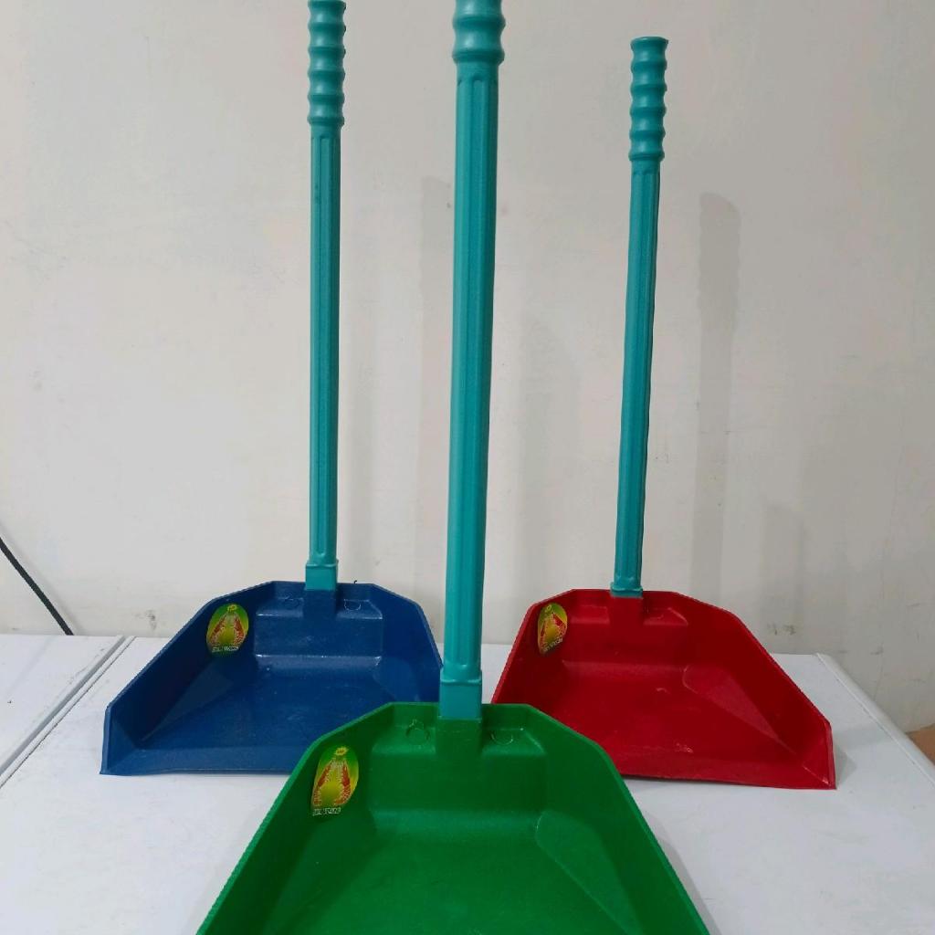 Jual Cikrak Plastik / serok sampah plastik | Shopee Indonesia