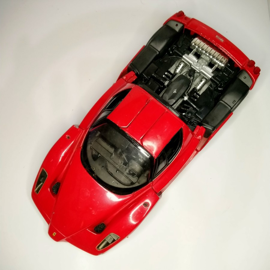 Jual Hotwheels Enzo Ferrari Scale 1:18 Loose Junk ORIGINAL | Shopee ...