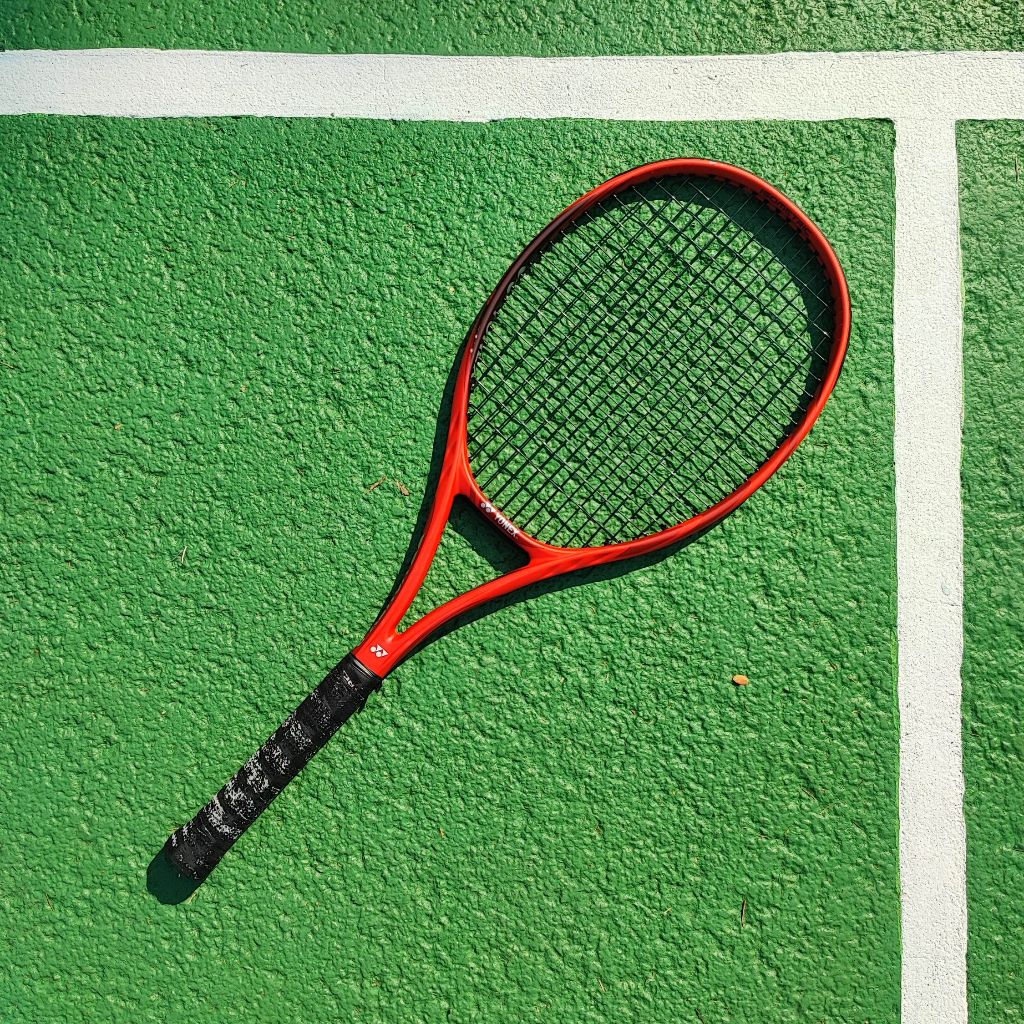 Jual RAKET TENIS BEKAS YONEX VCORE 95 FLAME RED CUSTOM FIT 95'/310gr/L1 ...