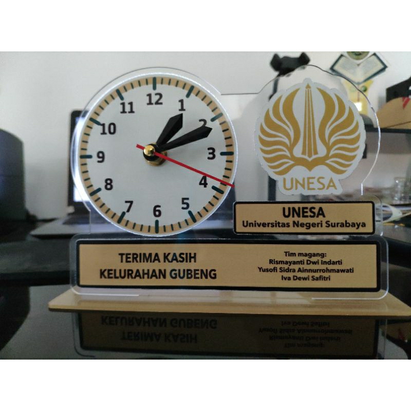Jual Jam Akrilik Custom / Jam Meja / Jam Duduk acrylic kado Ultah ...
