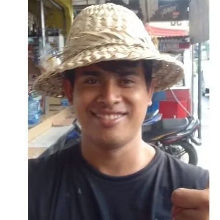 Jual topi Capil khas Bali terbuat dari anyaman janur selain untuk topi ...