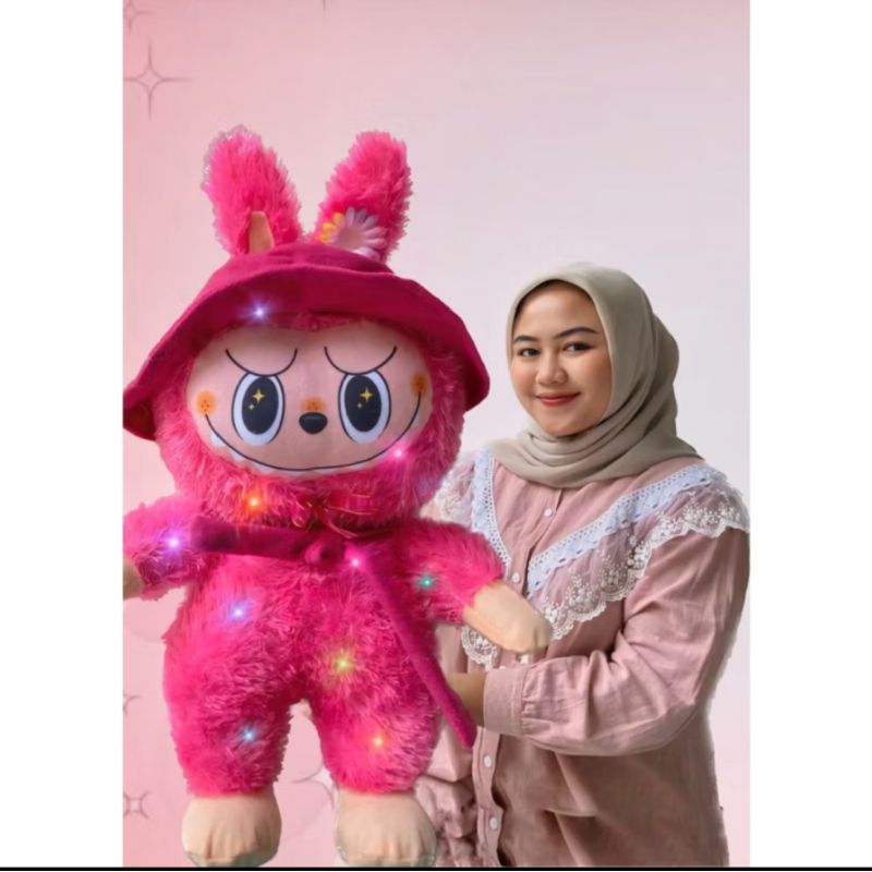 Jual Boneka labubu XL topi sal gratis LED 50 cm | Shopee Indonesia