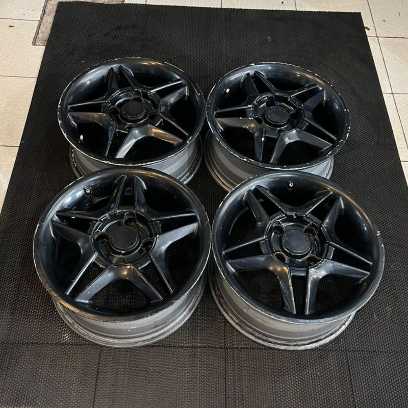 Jual velg momo ring 15 buat avanza old / livina kijang dll | Shopee ...