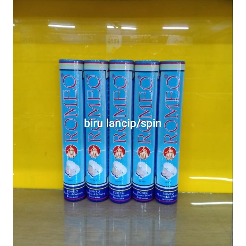 Jual shuttlecock Romeo biru lancip/spin, kok romeo biru lancip | Shopee ...