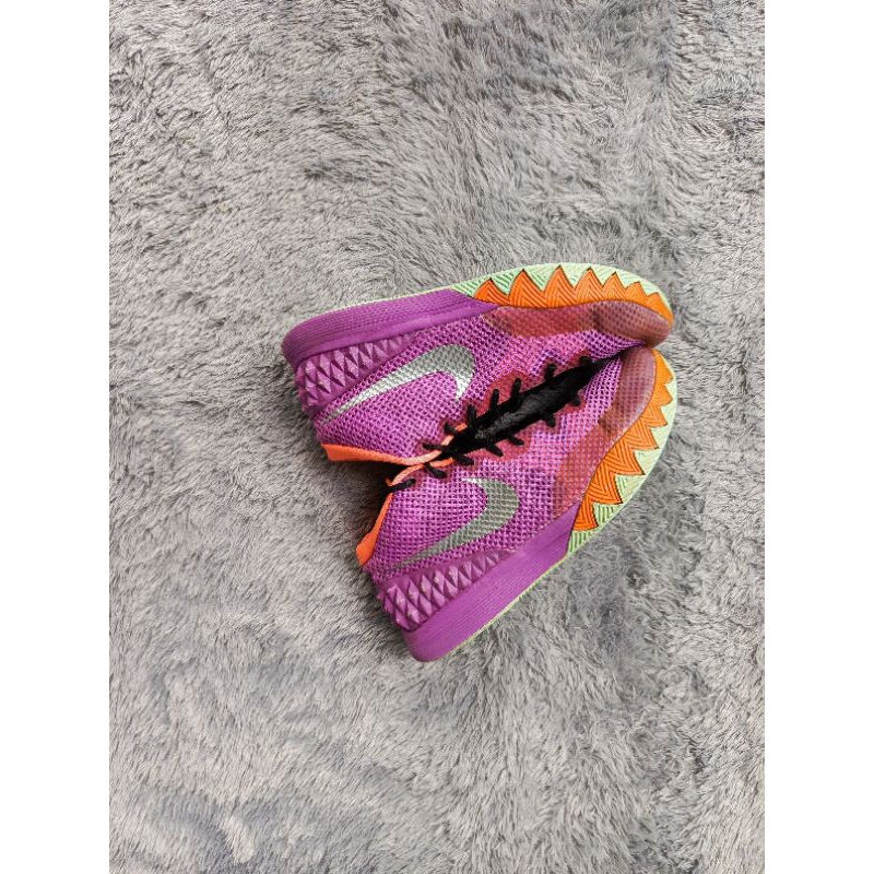 Jual eur 45 Sepatu Basket Second N!k3 Kyrie 1 | Shopee Indonesia