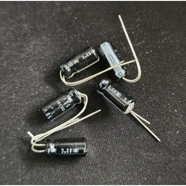 Jual Elco Capacitor 1uf 50v SME - Harga per 5 pcs | Shopee Indonesia