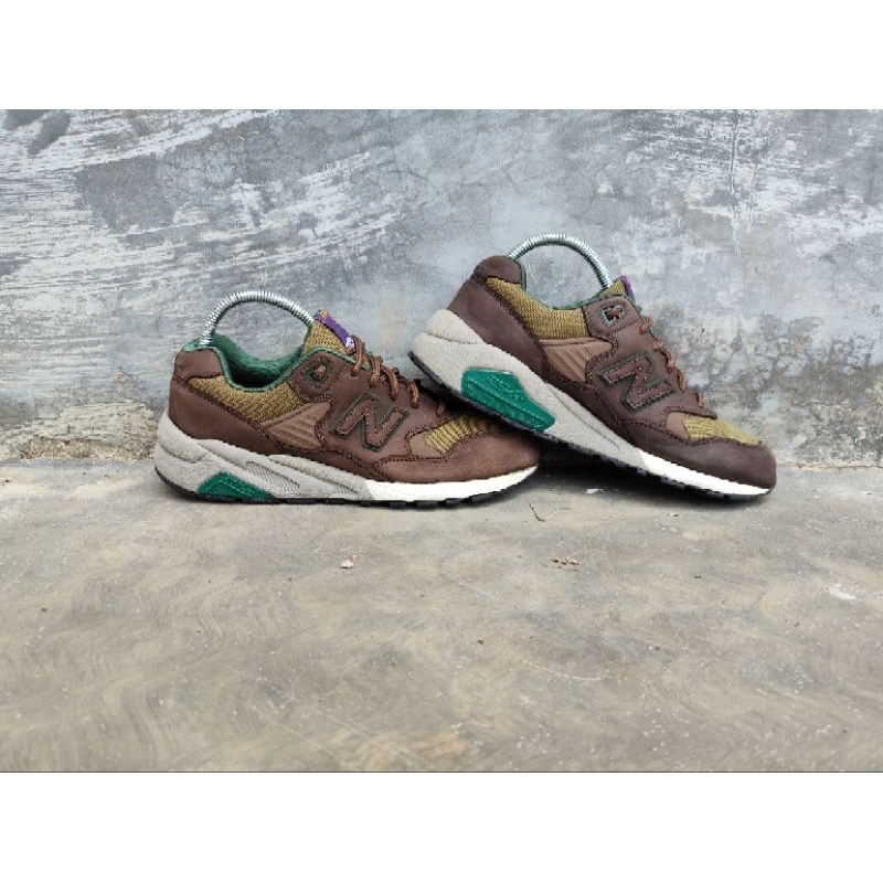 Jual NB 580 Chocolate Brown/Gothic Olive 41.5(26cm) | Shopee Indonesia