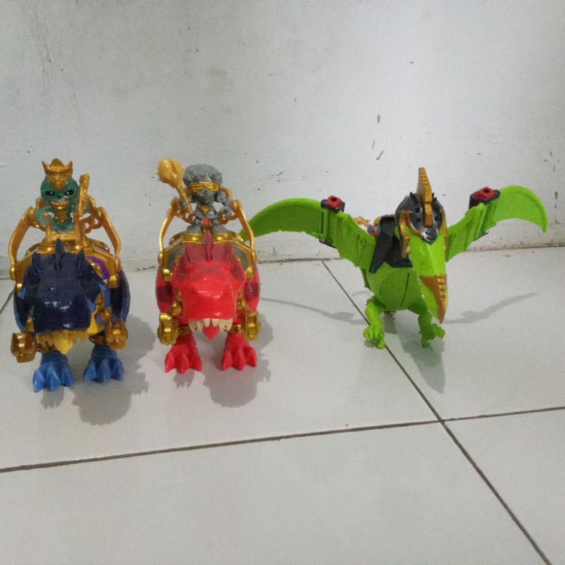 Jual Treasure X Dino Gold Dissection brand moose | Shopee Indonesia