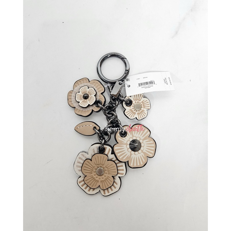 Jual coach tea rose mix charm (BUTIK) | Shopee Indonesia