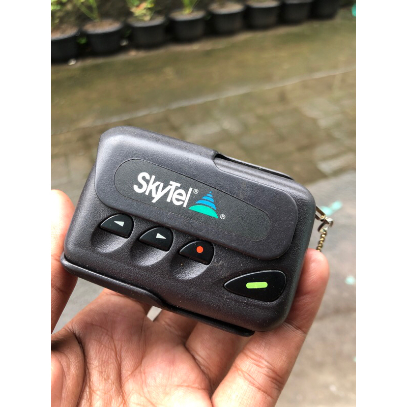 Jual pager pejer pajer peger unik bukan hp jadul unik | Shopee Indonesia