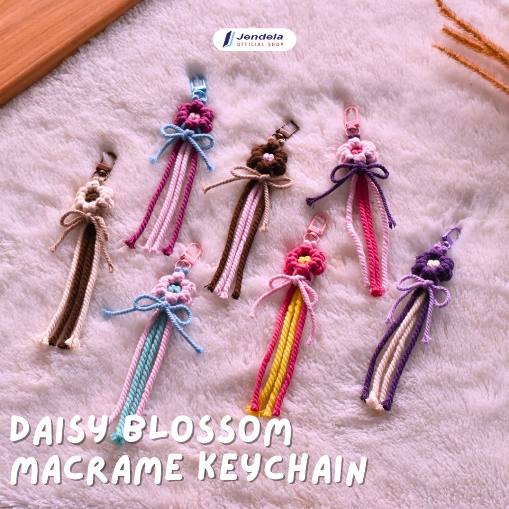 Jual Daisy Blossom Macrame Keychain Gantungan Kunci Kelopak Bunga ...