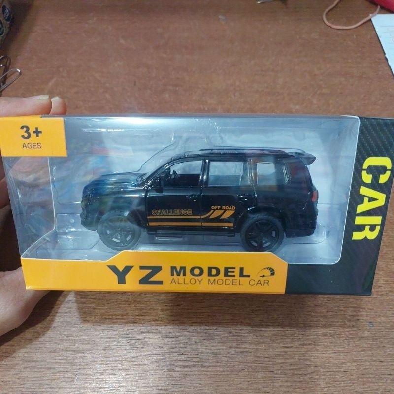 Jual MINIATUR MOBIL DIE CAST 1:32 JEEP MOBIL OFF ROAD HITAM DIE CAST ...