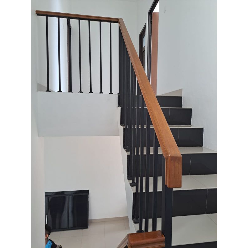 Jual Handrail pegangan tangga Railing kayu meranti permeter | Shopee ...