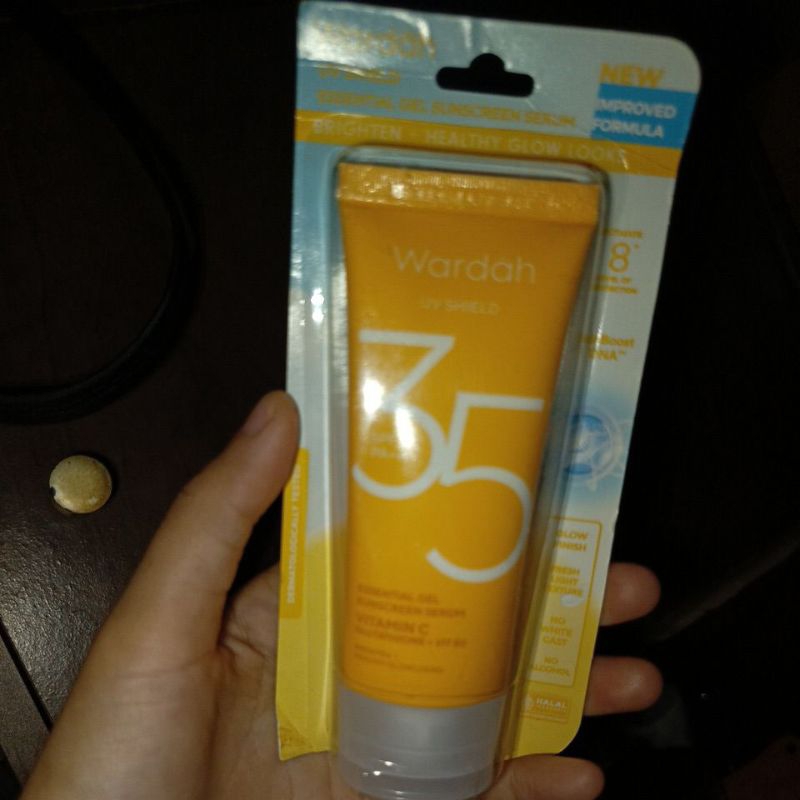 Jual wardah UV Shield SPF 35 PA+++ (Kuning) | Shopee Indonesia