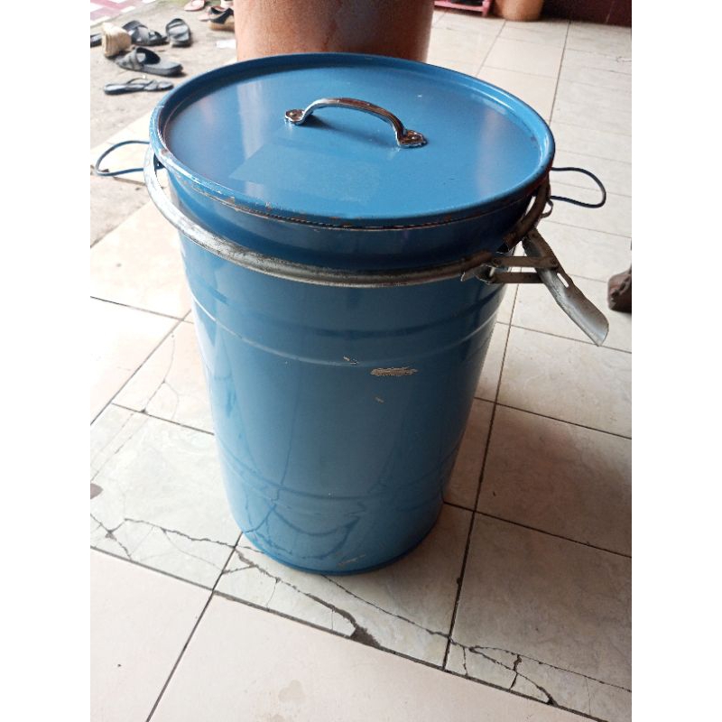 Jual Drum Kaleng / Drum Besi 60Liter / Tong sampah kaleng | Shopee ...