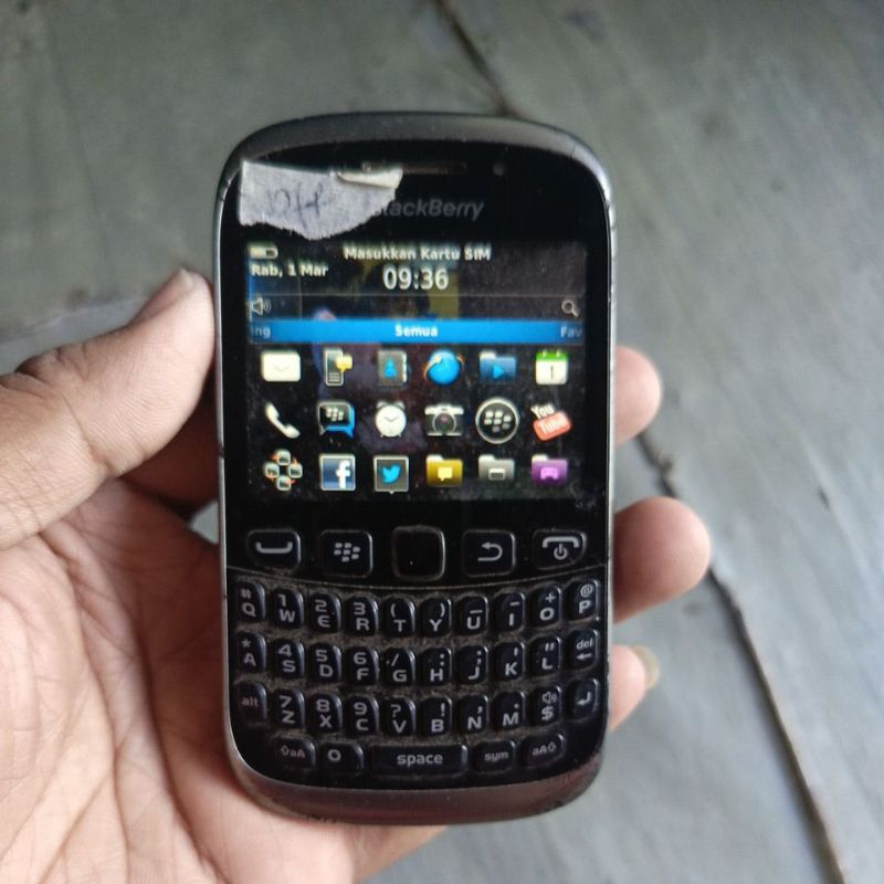 Jual Blackberry 9320 Amstrong | Shopee Indonesia
